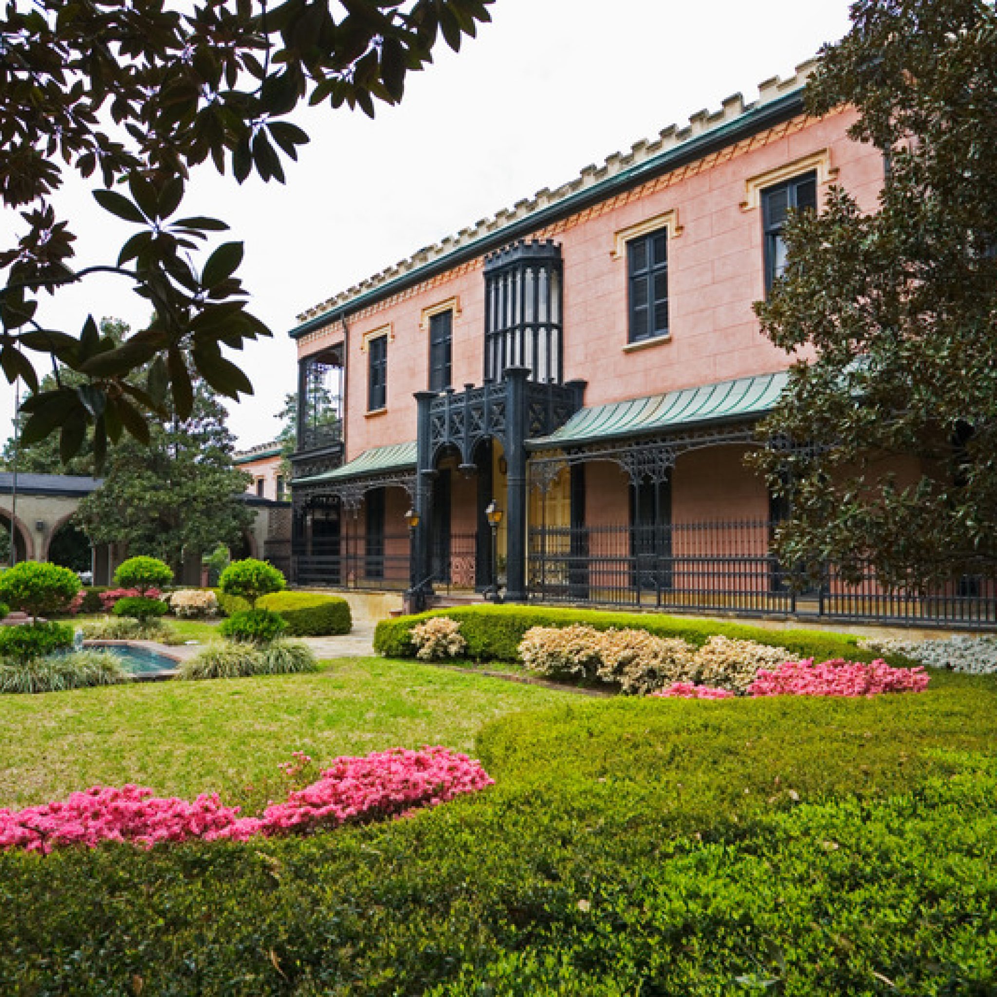 Travel Bucket List Series-Savannah | lifeatmyownpace